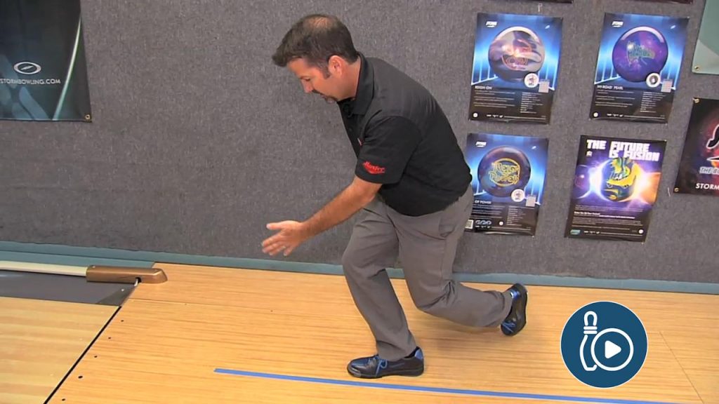Two-Handed Bowling: Footwork | National Bowling Academy