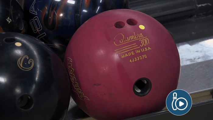 A Guide to the Three Types of Bowling Balls | National Bowling Academy ...