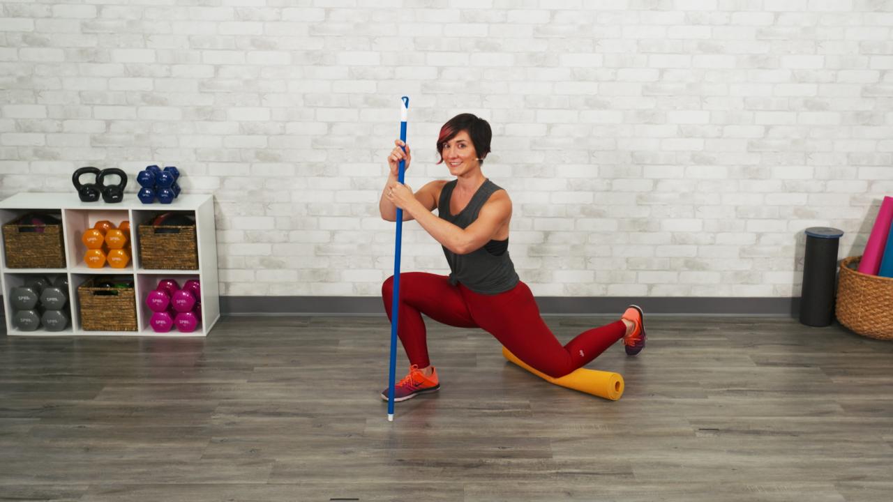 Hip Flexor Stretch: Alleviating Tightness in Your Calves and Hips ...