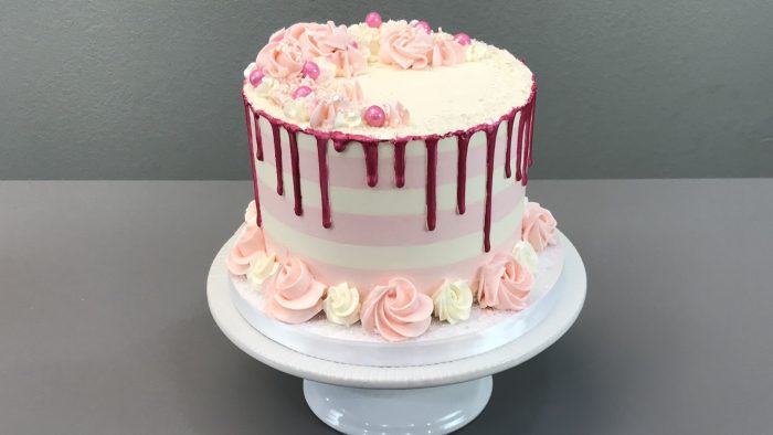 Crumb Coating | Creative Cake Design