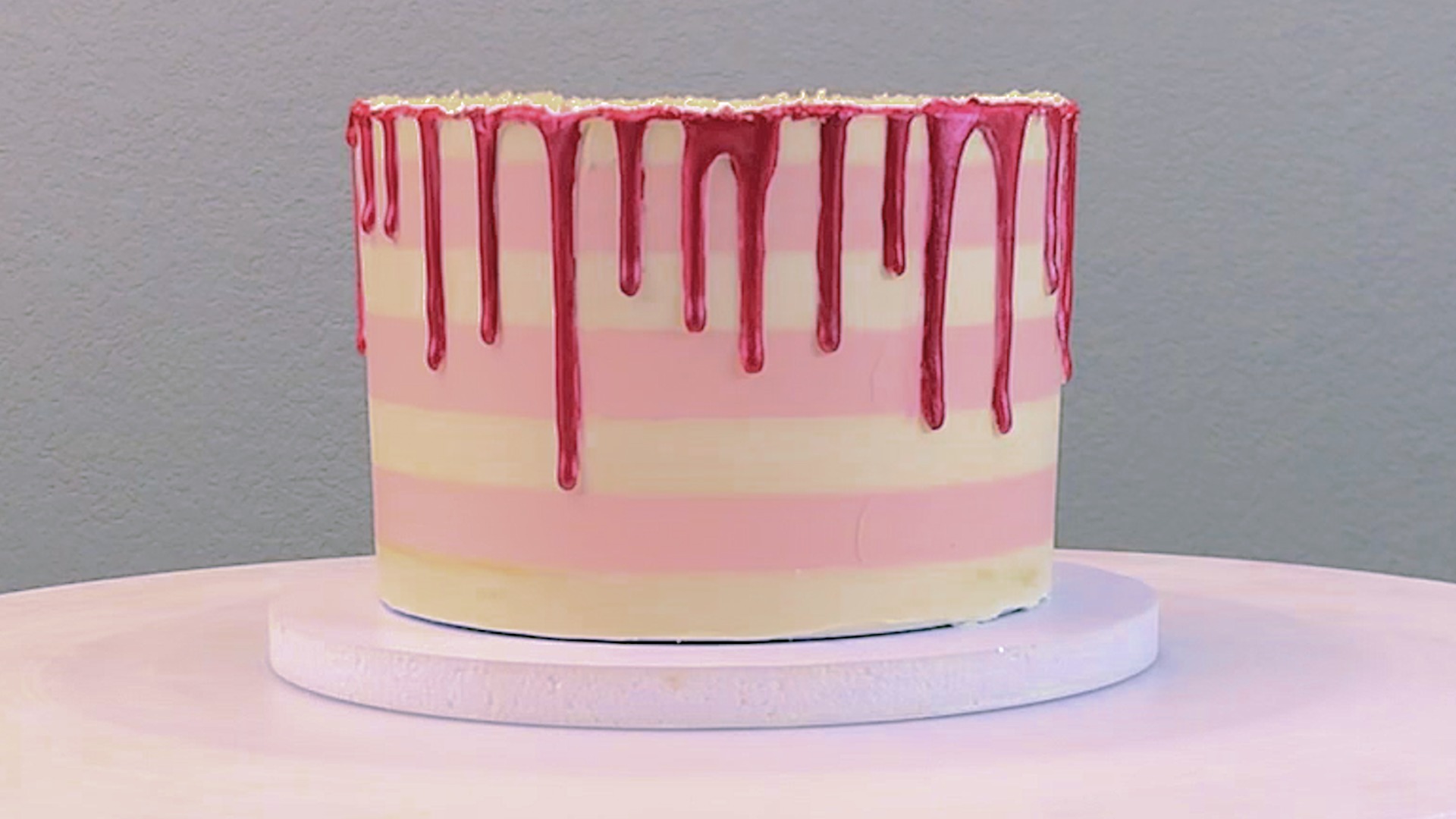 Luster Drip Décor | Creative Cake Design