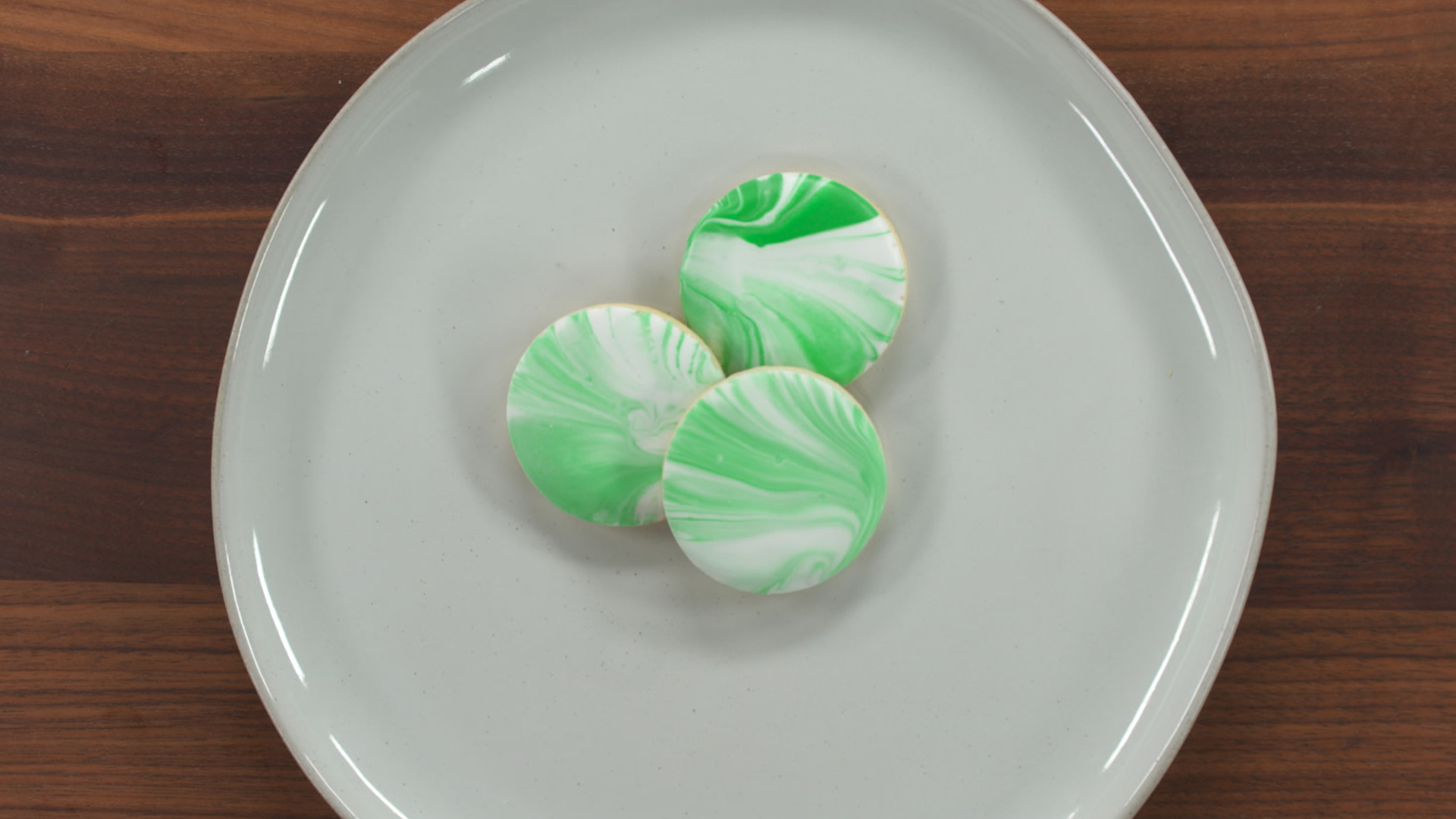 Dipped and Marbled Cookies | Creative Cake Design