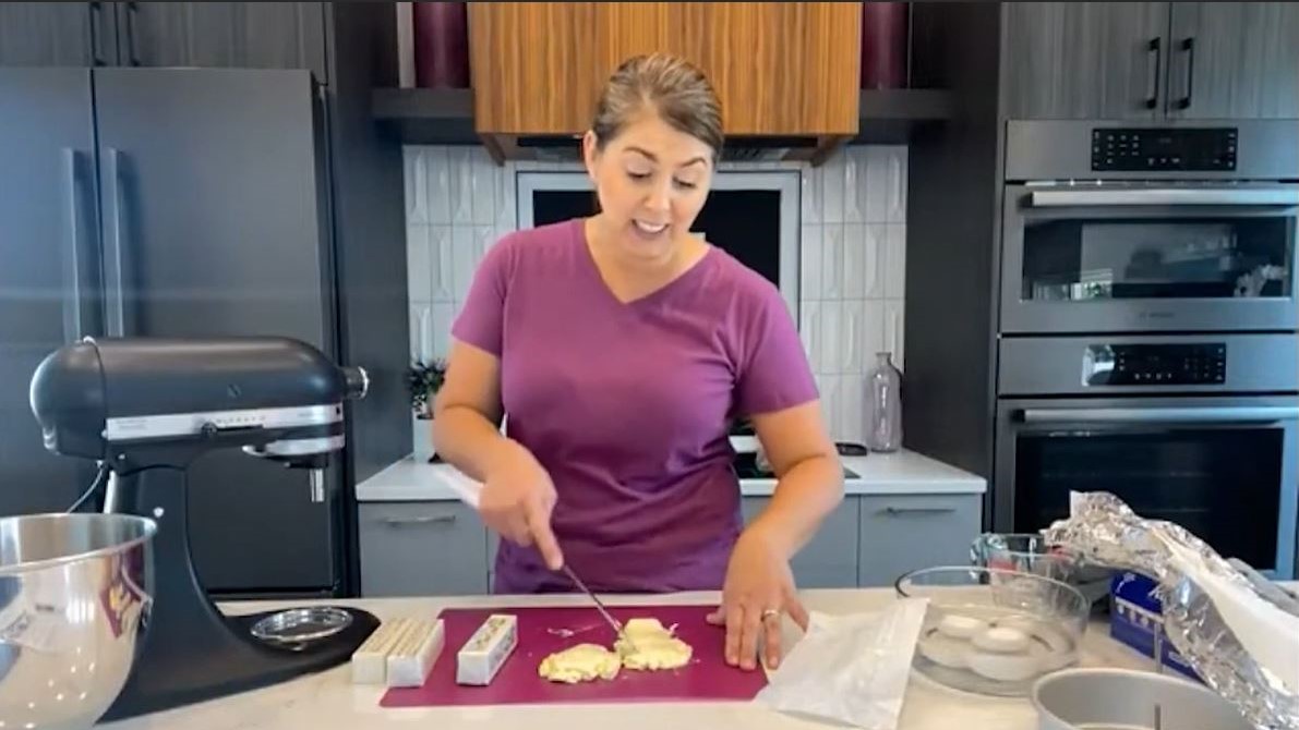 Kitchen Hacks for the Savvy Baker | Creative Cake Design