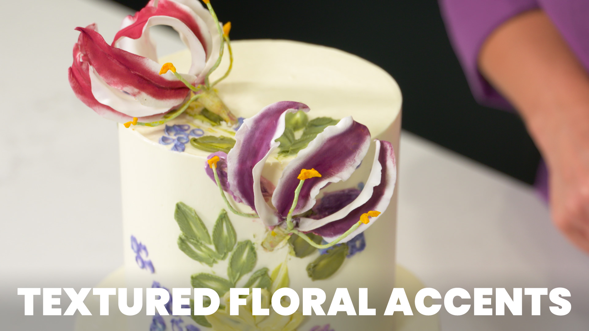 Textured Floral Accents | Creative Cake Design