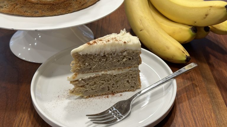 Low Sugar Banana Cake | Creative Cake Design