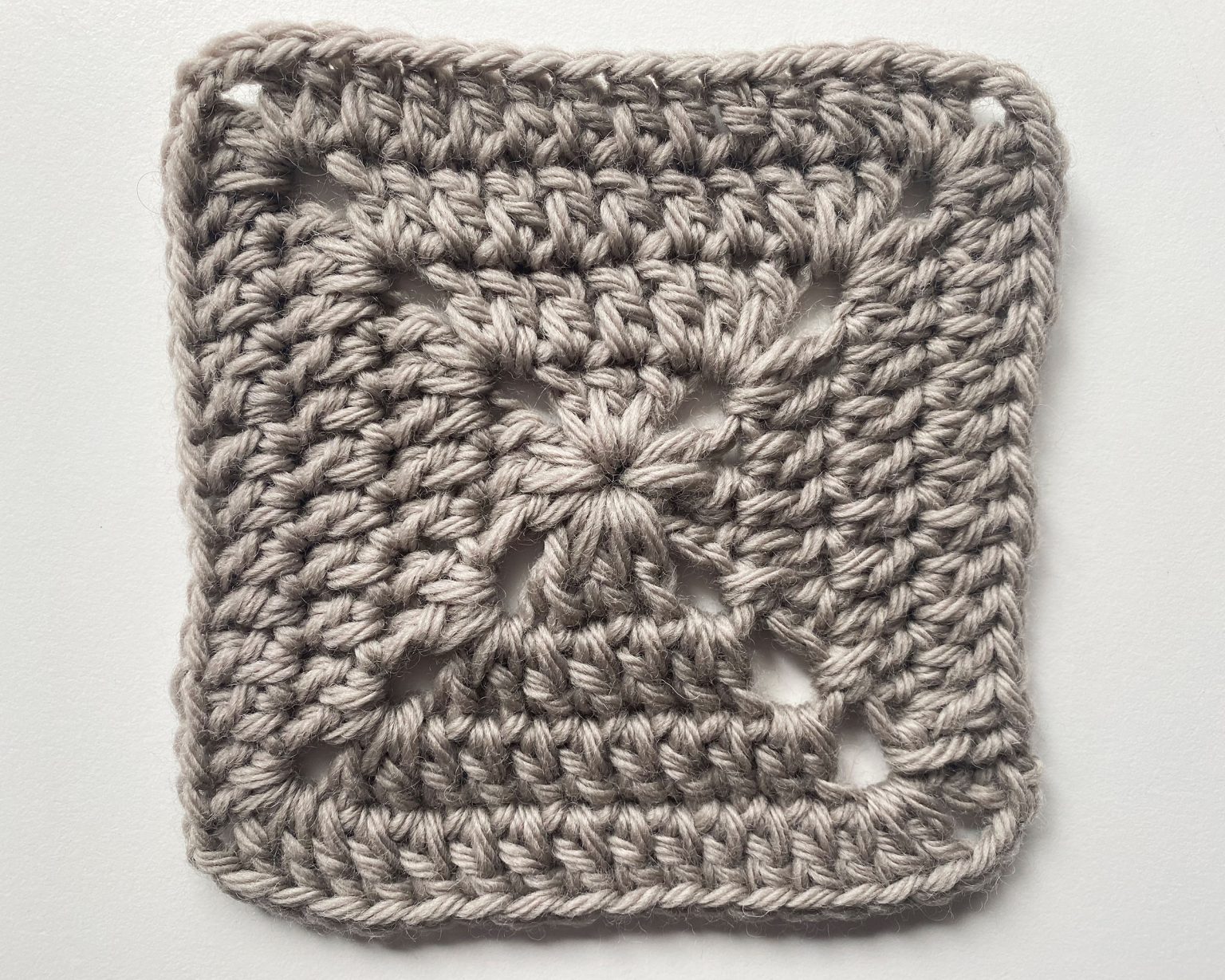 Discover Timeless Charm: A Comprehensive Guide to the Solid Granny Square Pattern - Crochet ...