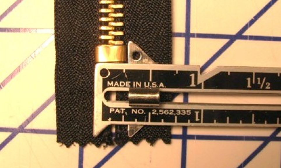 Sewing Exposed Zippers: A Photo Tutorial | Craftsy