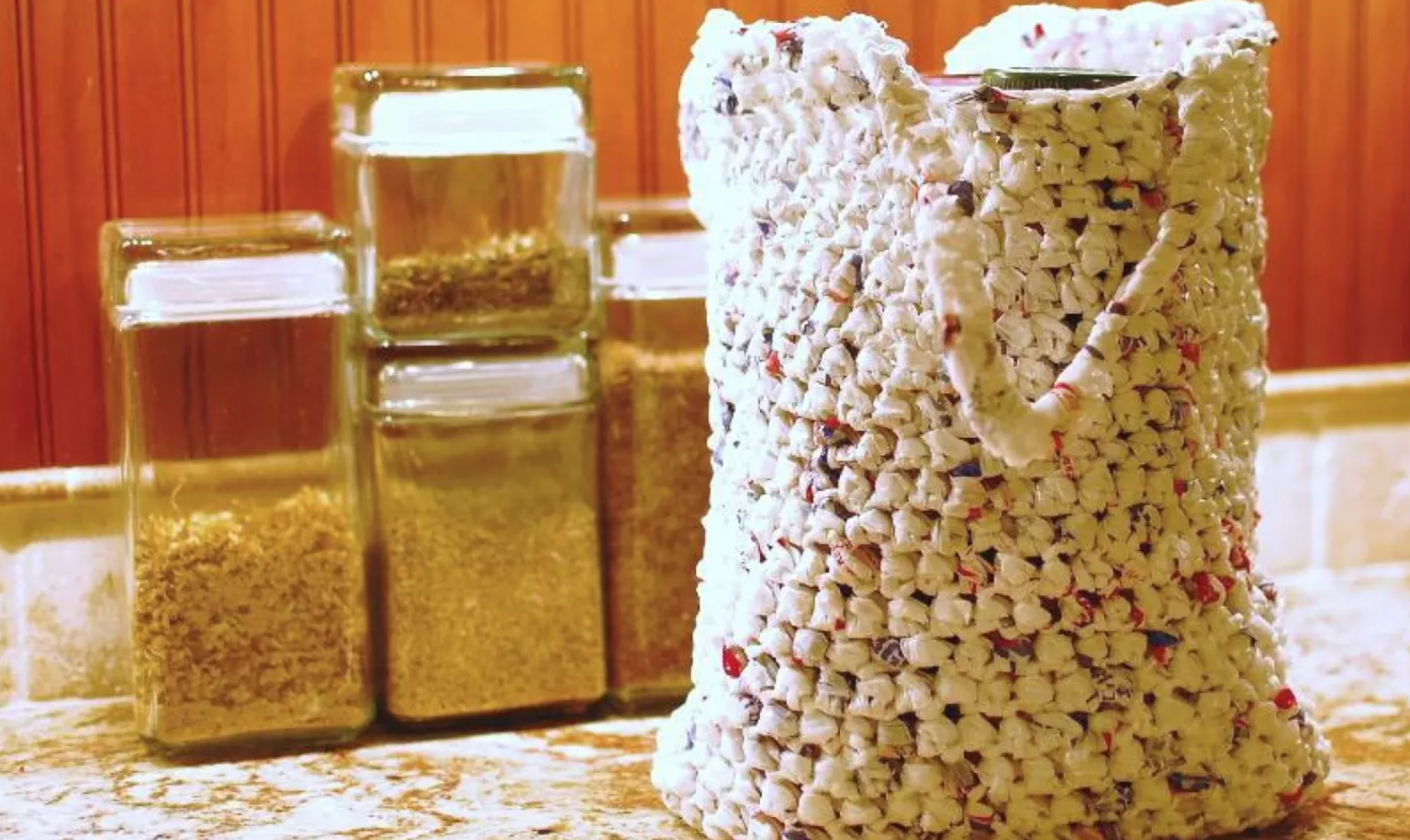 How to Make Plarn: A Tutorial & Ideas for Your Plarn | Craftsy