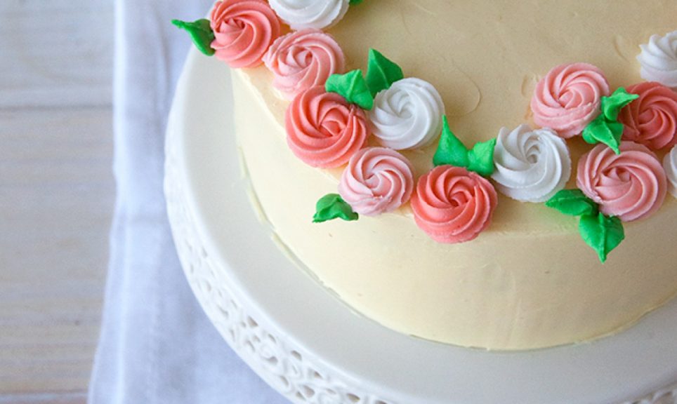 Flower Crown Cake: How to Make Royal Icing Rosettes | Craftsy