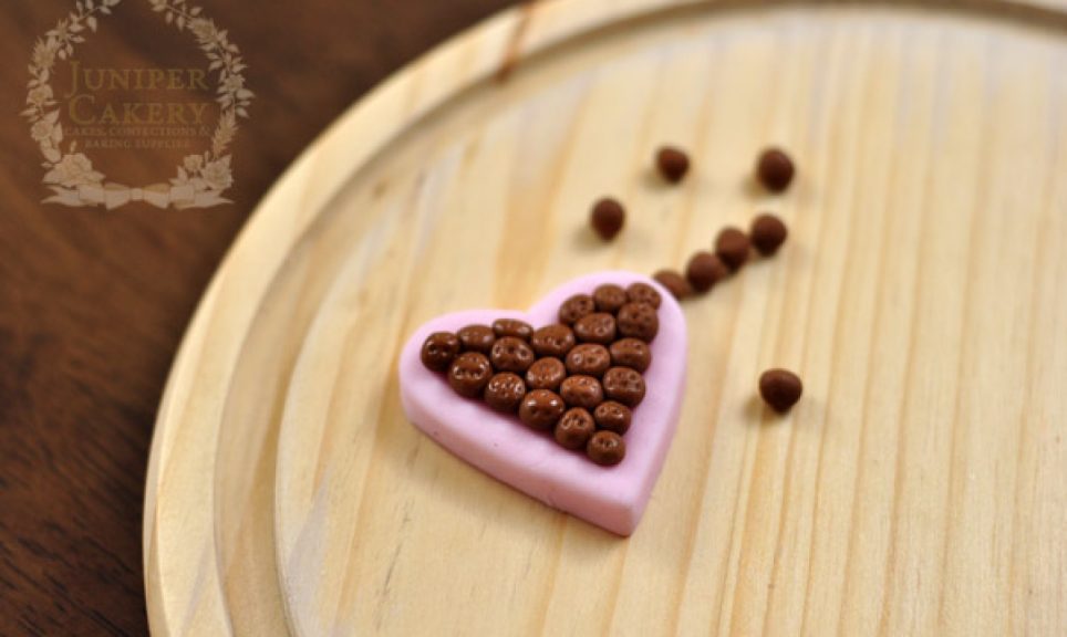 Make Cute Valentine Cupcakes: Free Cake Dec Tutorial | Craftsy