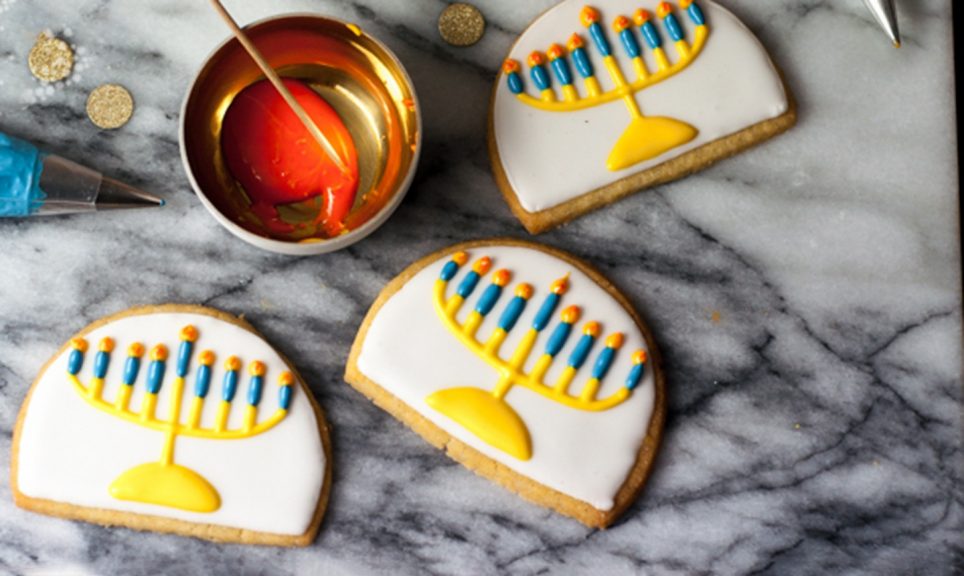 A Fun Decorated Hanukkah Cookies Tutorial | Craftsy