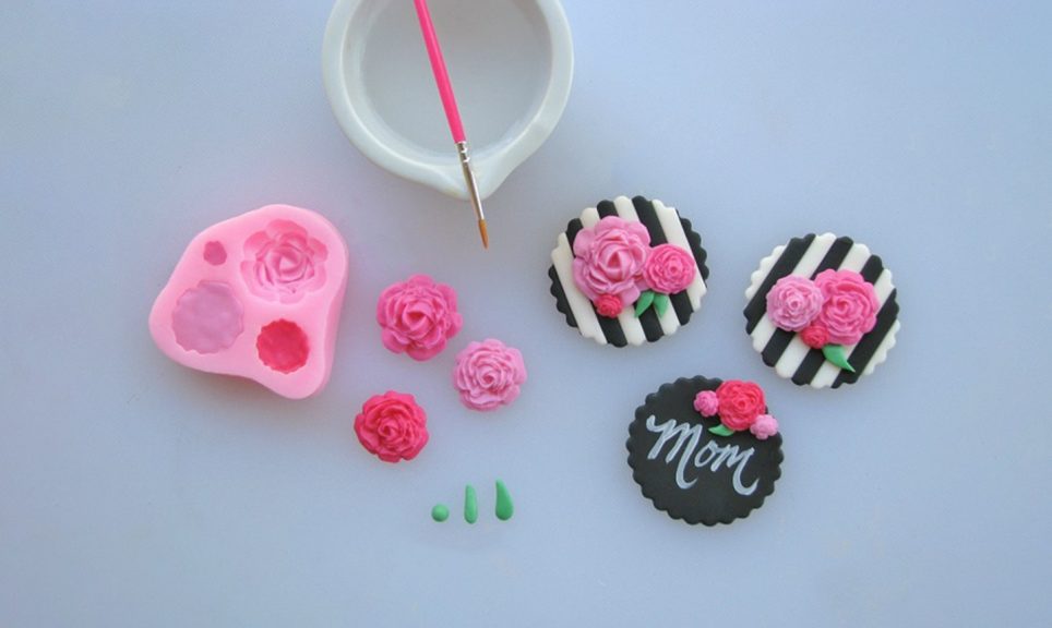 Quick & Easy Mother's Day Cupcakes Decorating Tutorial | Craftsy