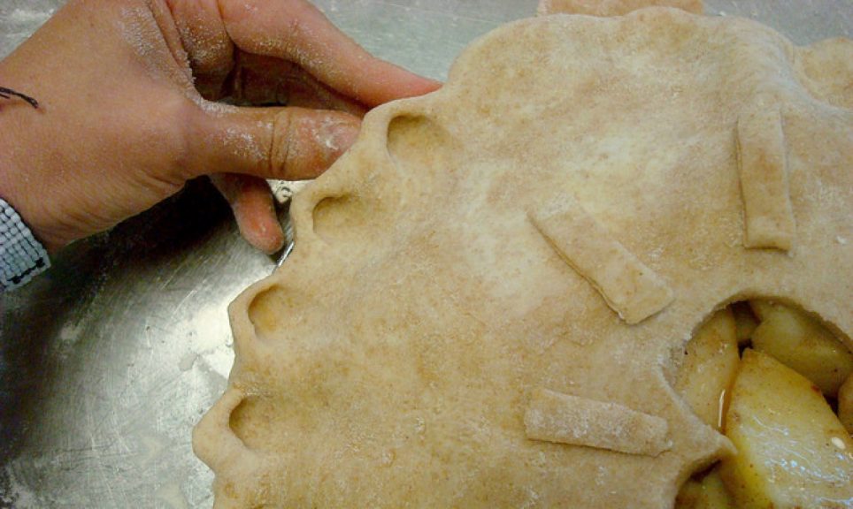 10 Ways to Make Instagram-Worthy, Decorative Pie Crust Edges | Craftsy