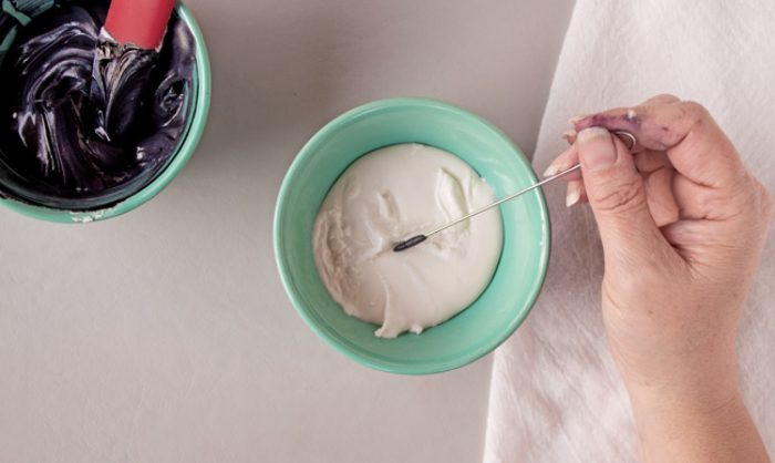 Color Royal Icing for Beautiful Sugar Cookies | Craftsy