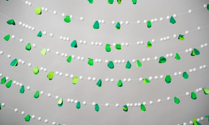 A Mistletoe Backdrop Is Perfect for Party Pictures | Craftsy