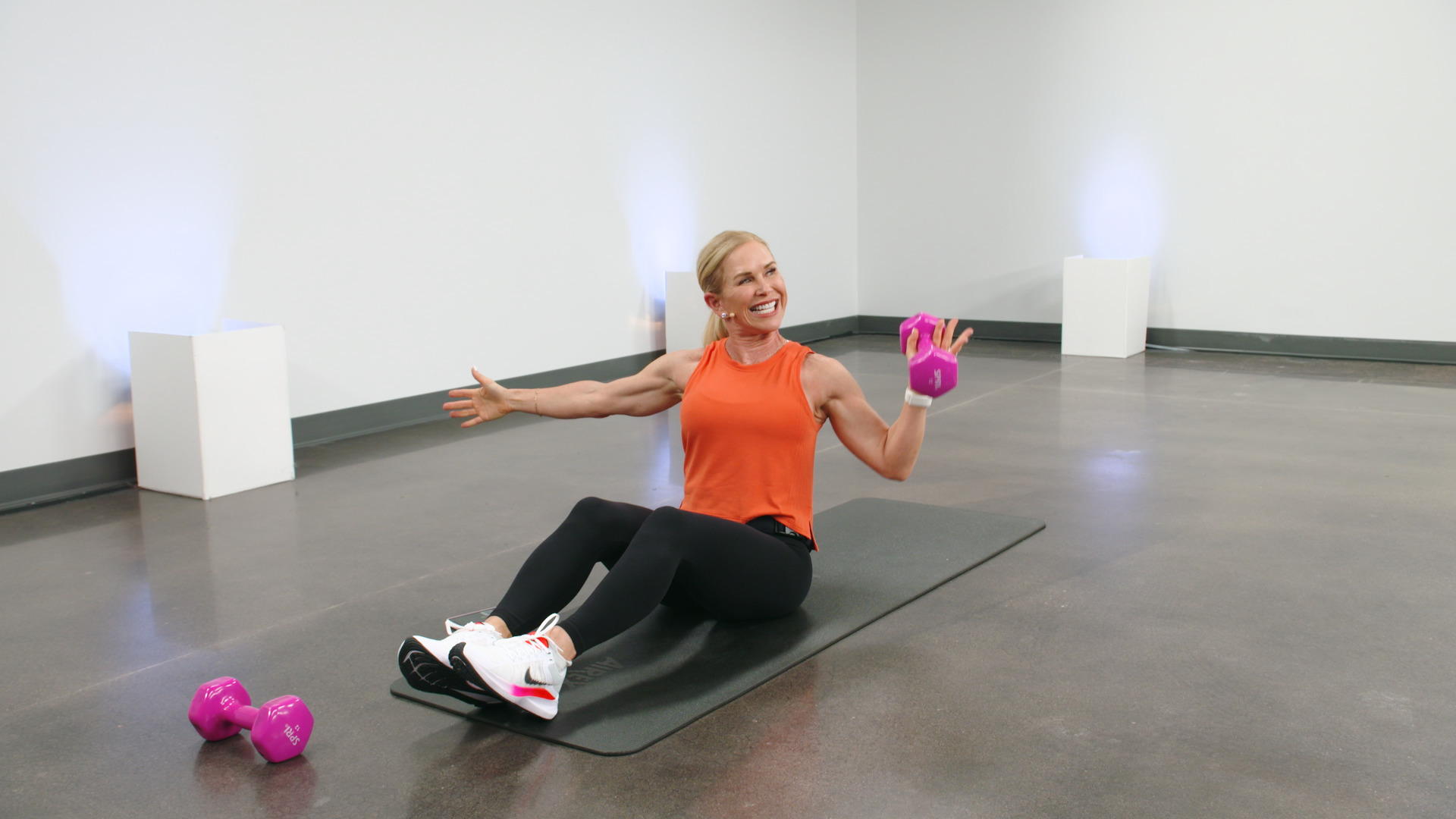 10-Minute Weighted Abs | Get Healthy U TV
