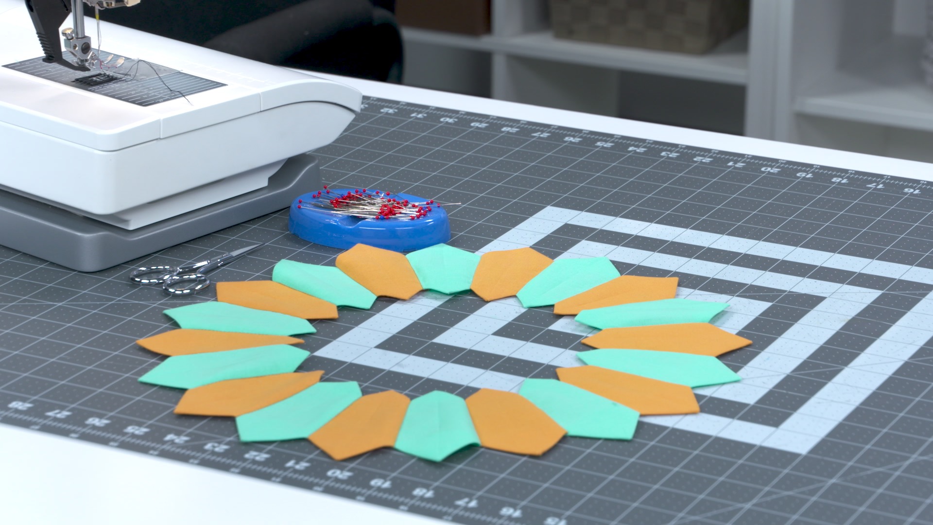 A Twist on the Classic Dresden Plate Design | NQC