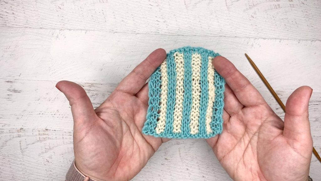 Determining Stitch Counts for Hats | TKC | www.theknittingcircle.com