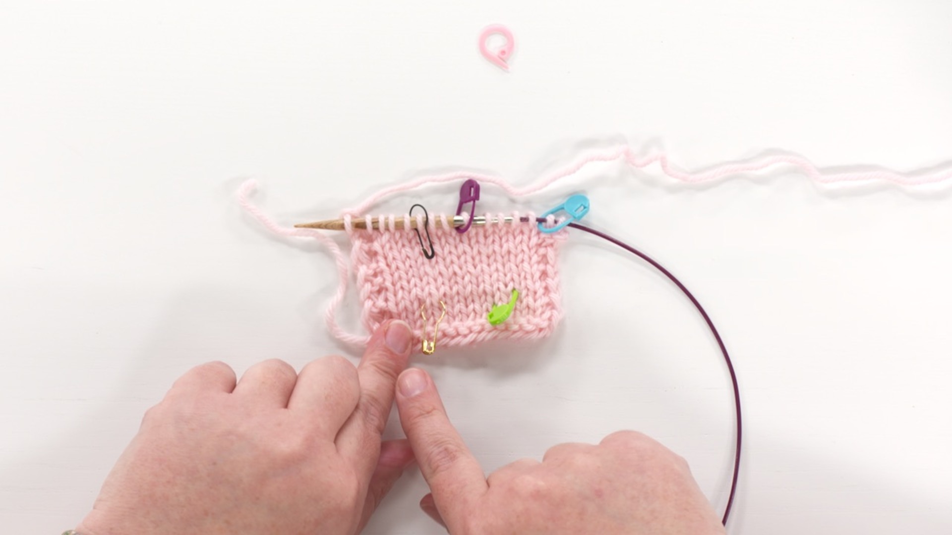 3 Types of Stitch Markers - Quick Tip | The Knitting Circle