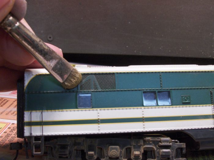 10-Minute Diesel Weathering | Model Railroad Academy