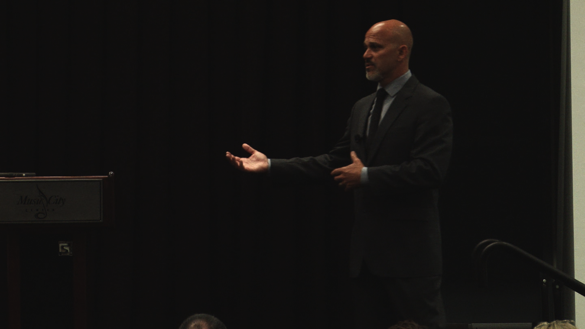 Using a Fire Extinguisher as a Defensive Tool | PDN | www ...