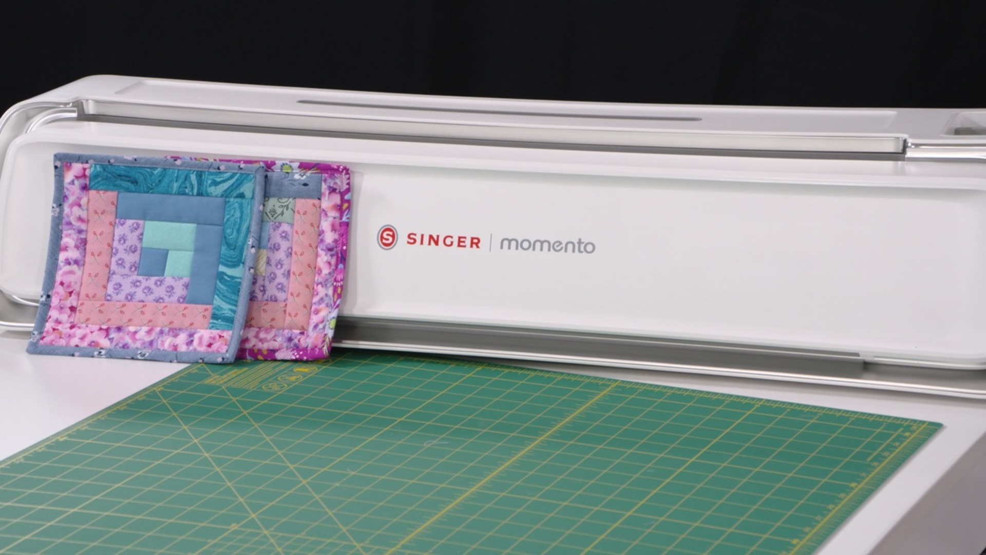 Momento: Log Cabin Potholder | National Quilters Circle