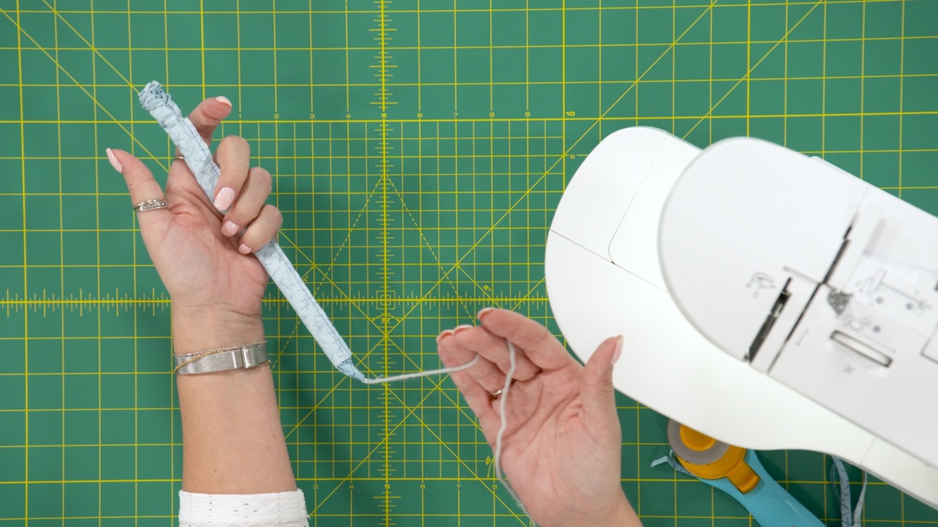 Quick Tips: Tube Turning With Yarn | National Sewing Circle