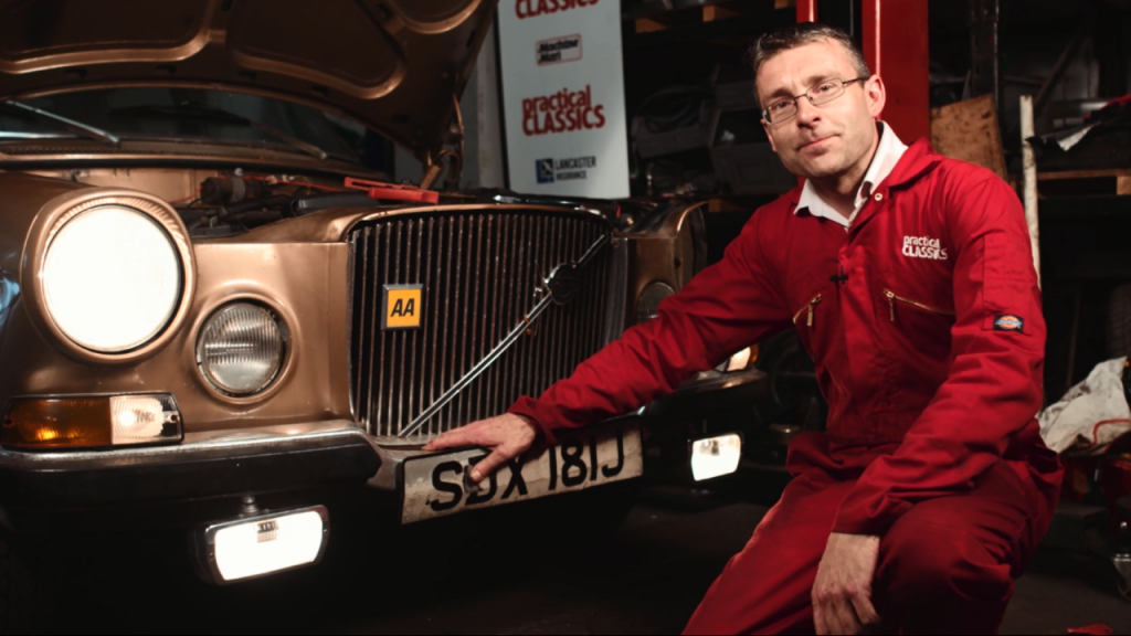 How to change a steering rack gaiter | Skill Shack