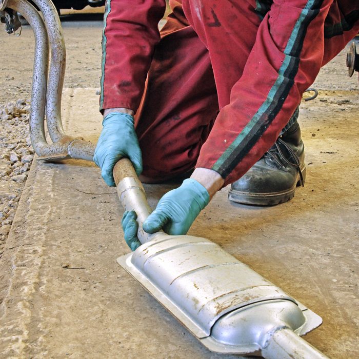 Exhaust Assembly: Grease or Paste? | Skill Shack