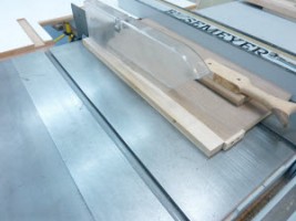 Rip Thin Strips Of Wood Safely | WoodWorkers Guild of America