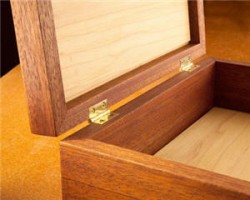 Create The Perfect Hinge On Small Boxes | WoodWorkers Guild of America