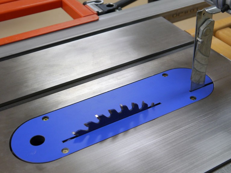 Table Saw Safety Guards and Splitters | WWGOA Safety Tips | WoodWorkers ...