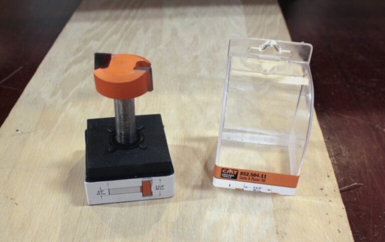 Flattening Large Wood Slabs with a Shop-made Jig and a Router ...