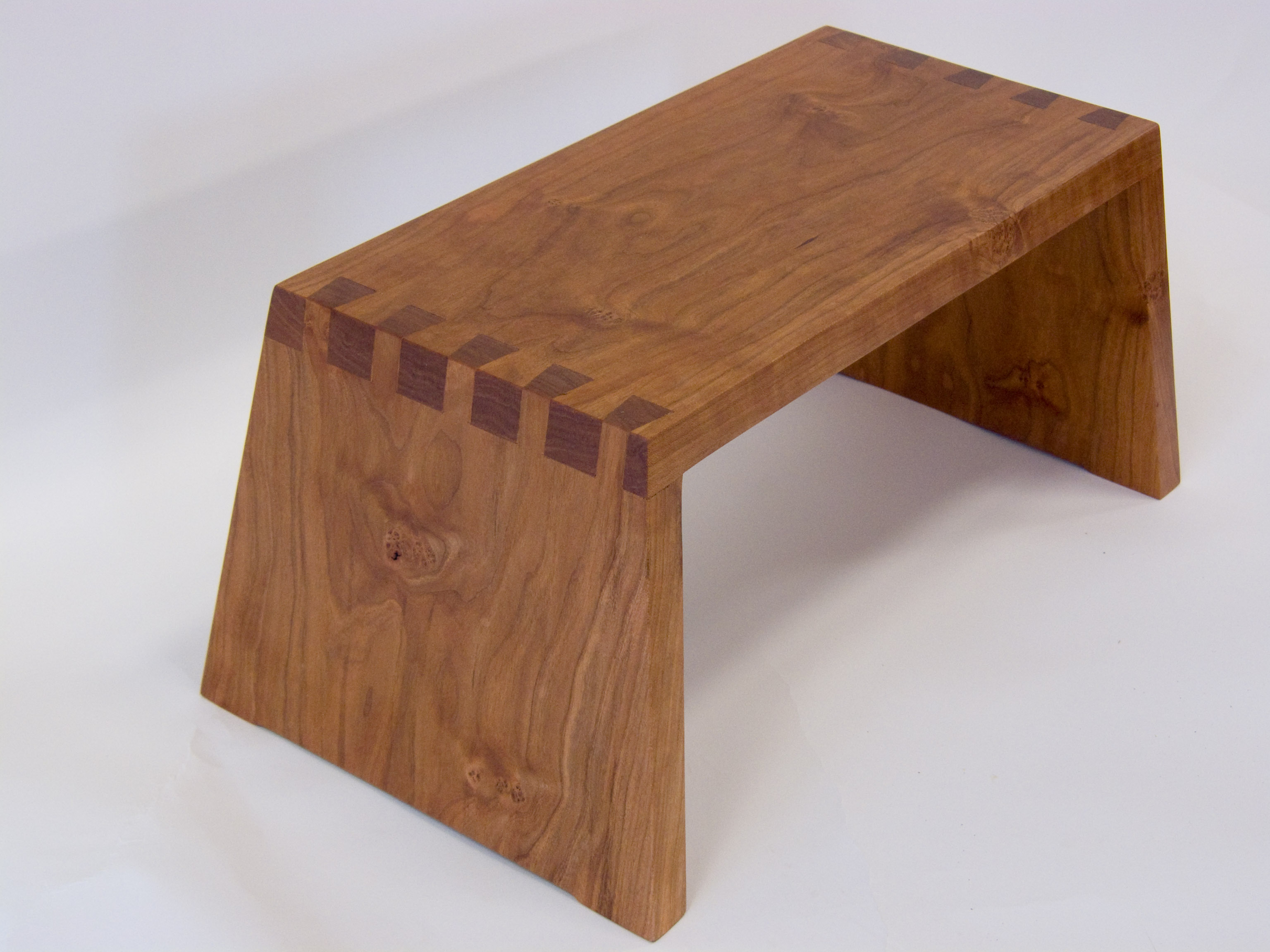 Make A Beautiful Dovetail Wooden Step Stool